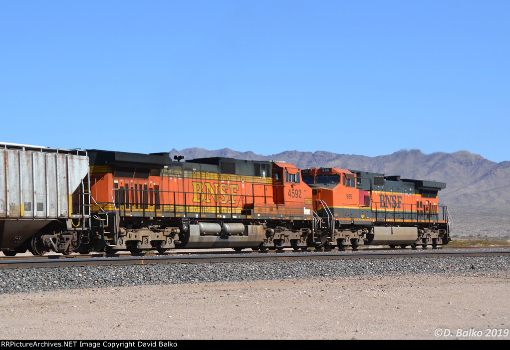 BNSF 4592